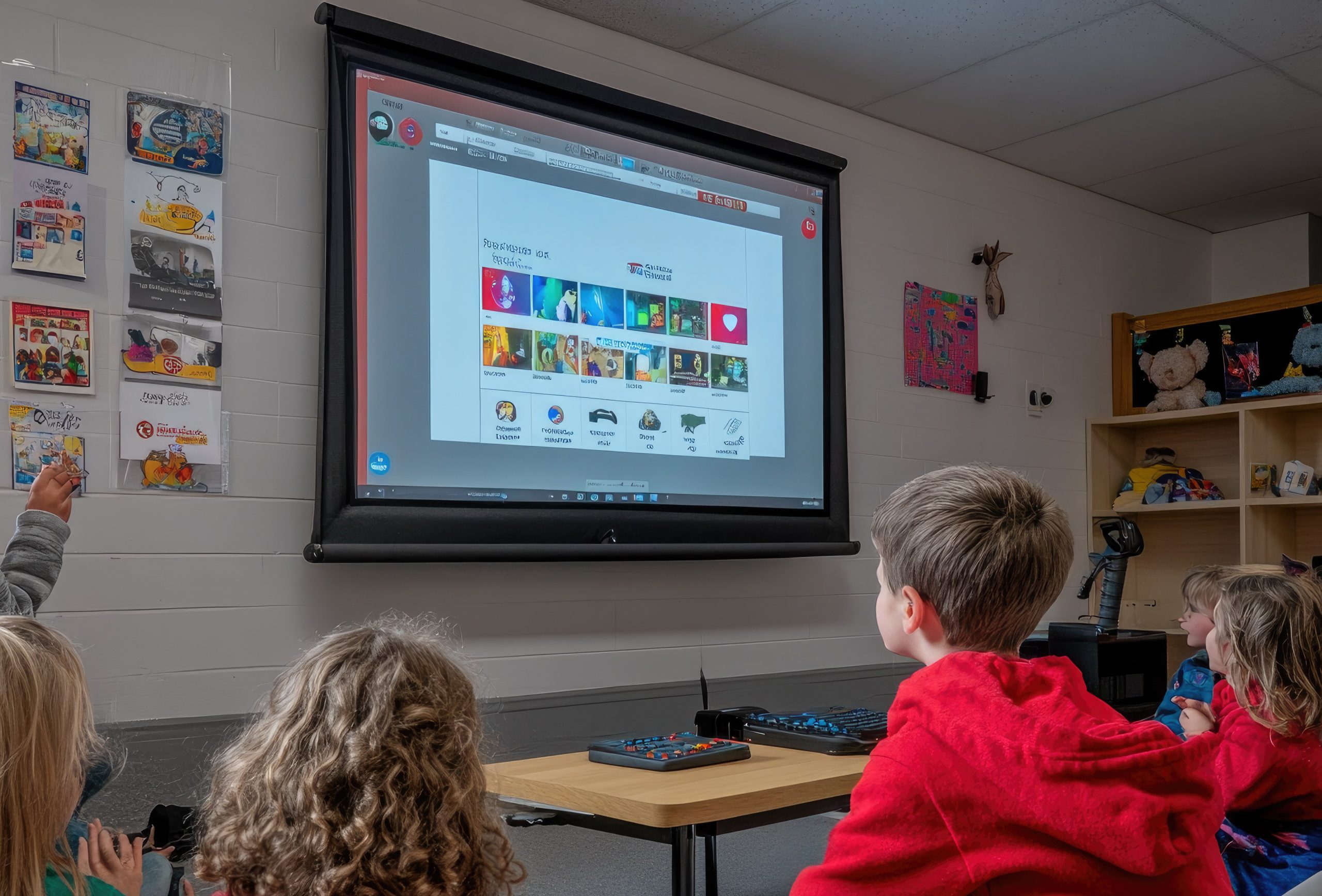 AV screens for schools and trusts - Everything ICT